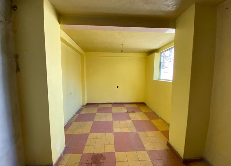 Edificio de 5 departamentos en venta, a media calle Clínica 80. Morelia centro | Lamudi.com.mx