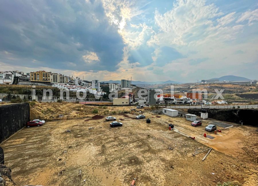 Excelente Terreno Comercial en la 6ta secc de Lomas Verdes | Lamudi.com.mx