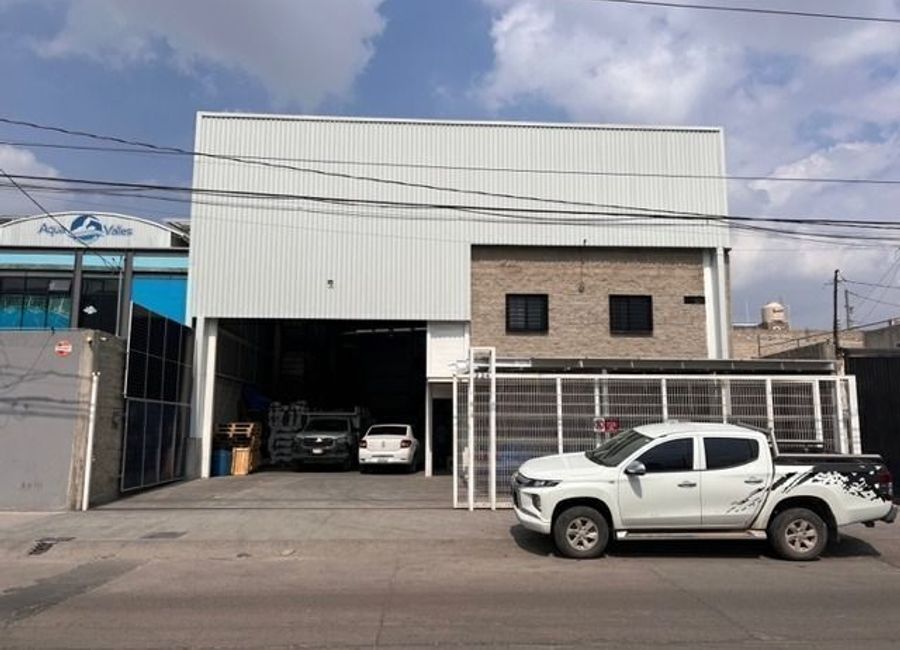 BODEGA EN RENTA CON 9m ALTURA-EXCELENTE INGRESO EN VALLE DE LA MISERICORDIA. | Lamudi.com.mx