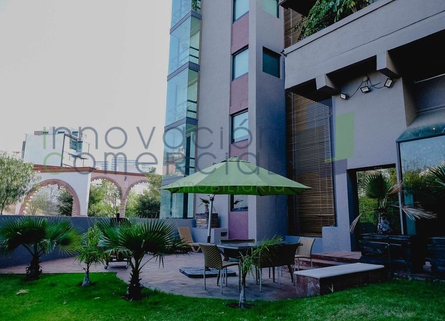 Conjunto de edificios de departamento en Milenio III en venta | Lamudi.com.mx