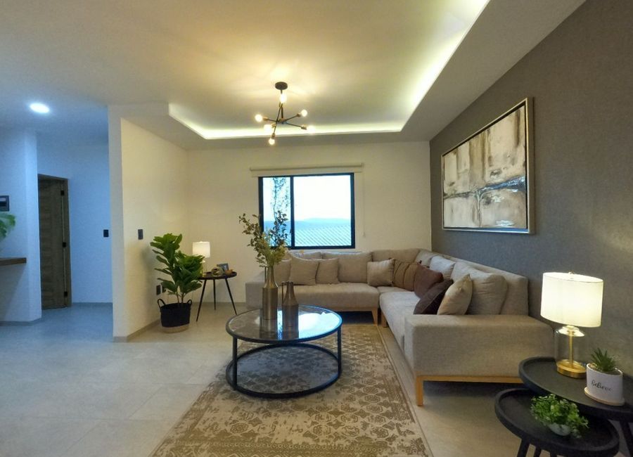 Casa en Zibatá Queretaro con Roof Garden y una vista espectacular. IG ...