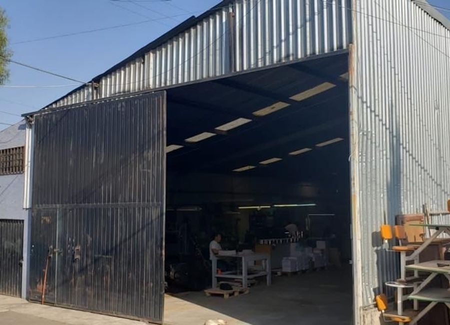 Excelente Bodega Comercial, Nave Industrial. Con Uso de Suelo Amplio | Lamudi.com.mx