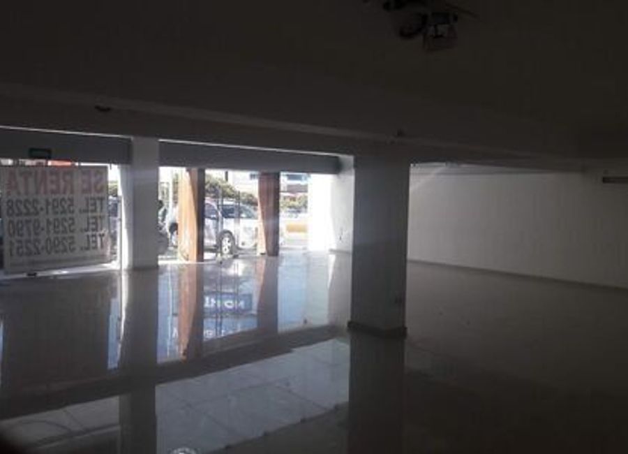 LOCAL EN RENTA EN INTERLOMAS, MAGNOCENTRO. | Lamudi.com.mx