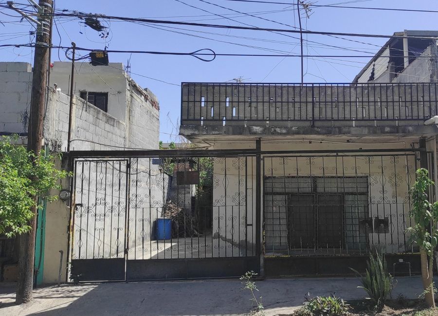 CASA IDEAL PARA OFICINAS EN COL. BUROCRATAS MUNICIPALES EN APODACA NUEVO LEON | Lamudi.com.mx
