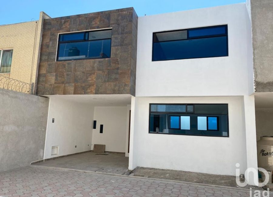 Casa en Venta en Clotilde Torres Puebla, Puebla (Parque Puebla) | Lamudi.com.mx