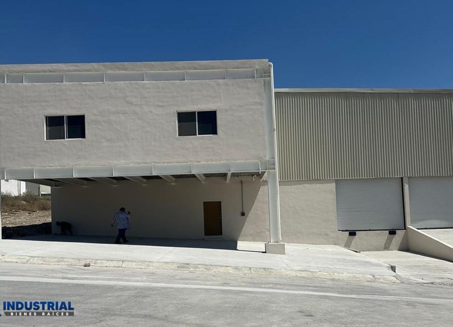 BODEGA EN RENTA ZONA SANTA CATARINA | Lamudi.com.mx