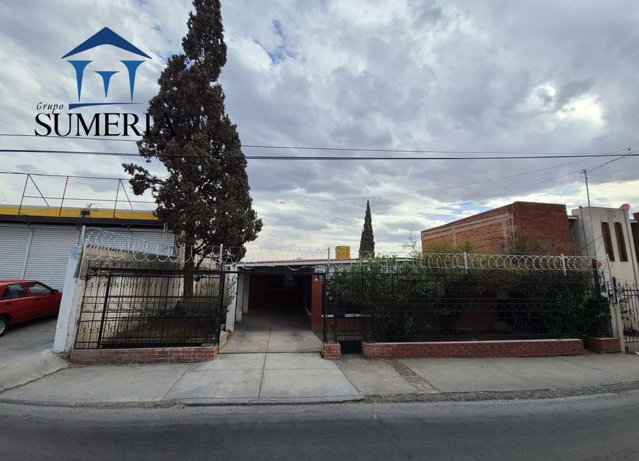 Espaciosa casa en Av. Pacheco | Lamudi.com.mx