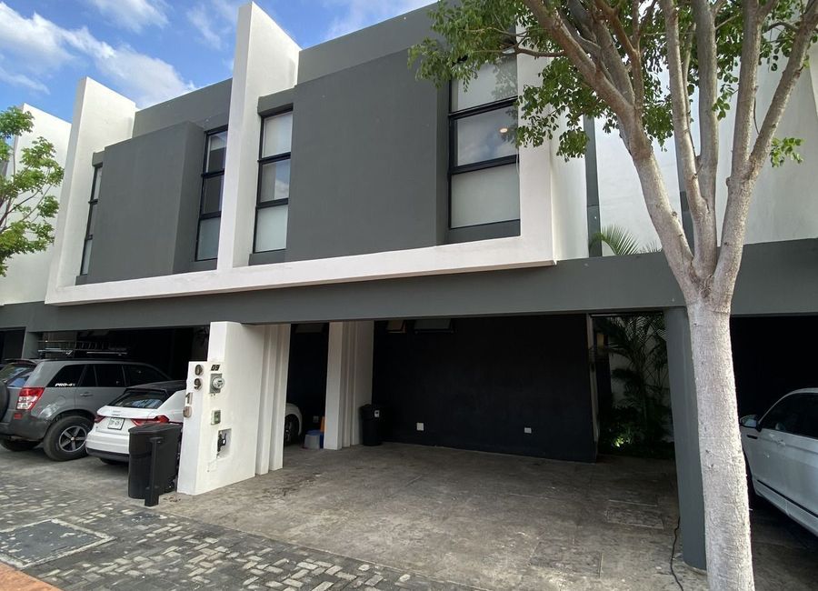 Townhouse en Venta en Mérida, Privada Luana, Santa Gertrudis Copó | Lamudi.com.mx