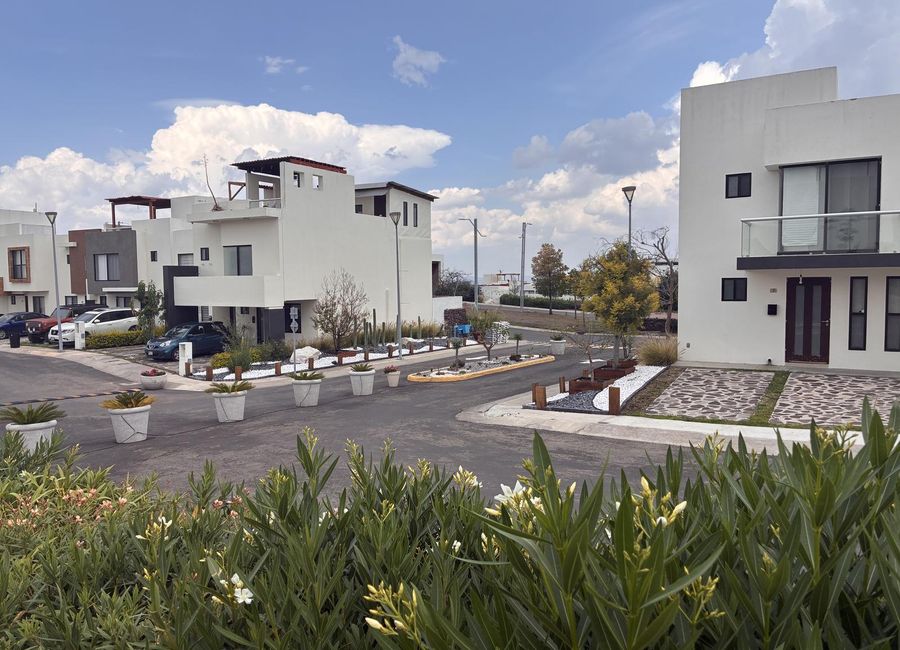 Casa en condominio en venta en zibata queretaro | Lamudi.com.mx