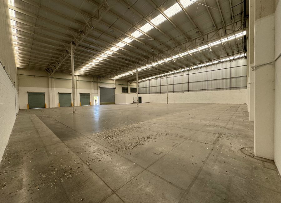BODEGA INDUSTRIAL CON 3 ANDENES EN RENTA EN PUERTO VALLARTA | Lamudi.com.mx