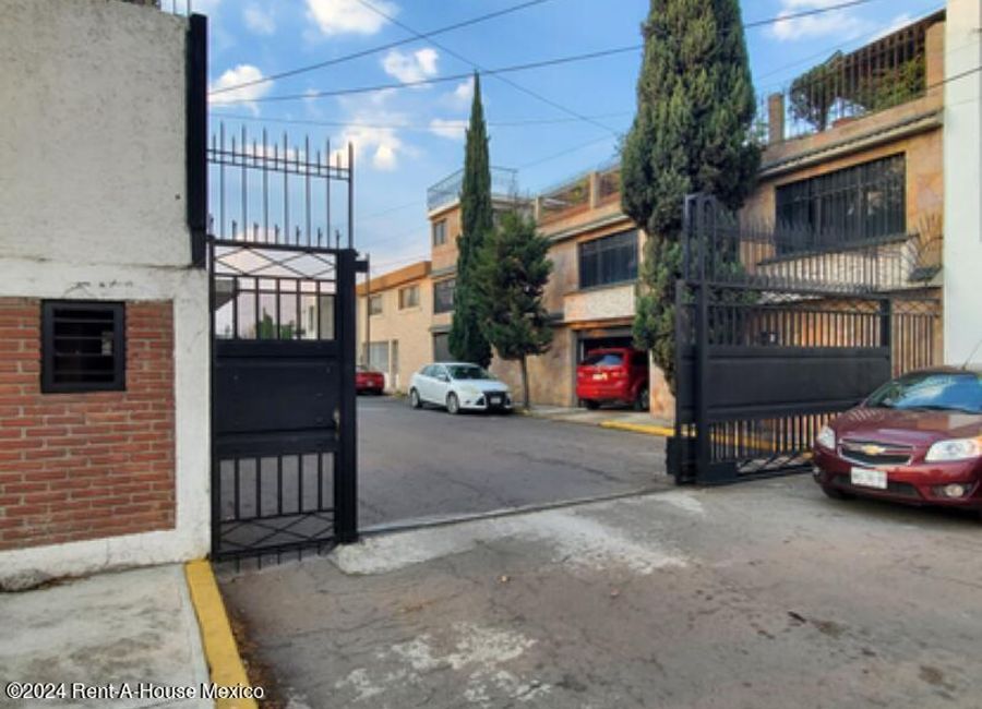 Departamento en Venta en Santa Maria Ocotitlan Metepec GIS 24-4759 ...