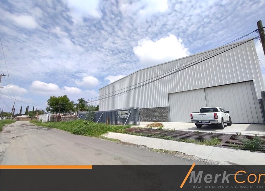 BODEGA RENTA 1,200 M2 CARRETERA CHAPALA CARR CAJITITLAN CERCA VFG | Lamudi.com.mx