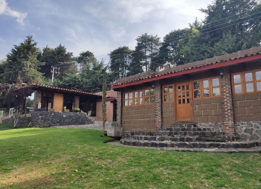 Lujosa casa de campo de +1 hectárea, a 20 min. de la CDMX | Lamudi.com.mx