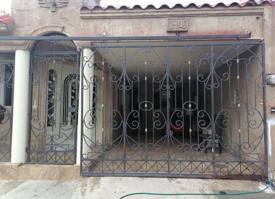 CASA EN VENTA EN COL. BERNARDO REYES | Lamudi.com.mx