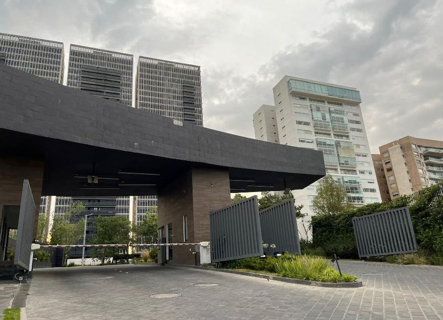 TERRENO en la Vista dentro de Bosque Real Country Club! | Lamudi.com.mx