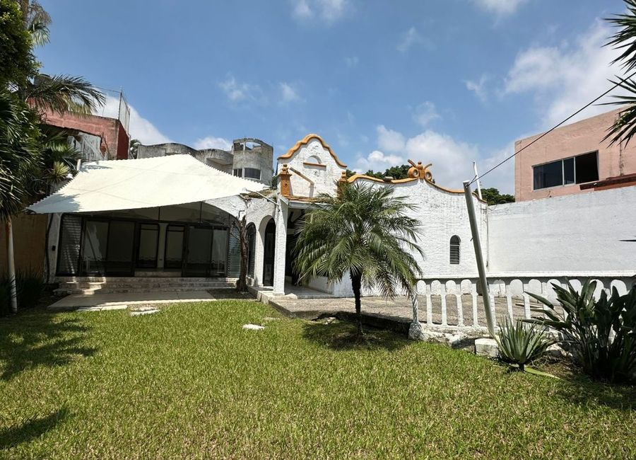 Casa en venta y renta Jardines de Cuernavaca Morelos | Lamudi.com.mx