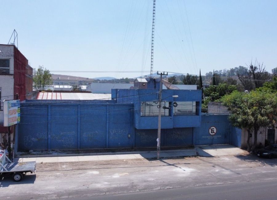 Bodega en VENTA, sobre Carretera a Salamanca, Fracc. Los Ángeles, Morelia | Lamudi.com.mx