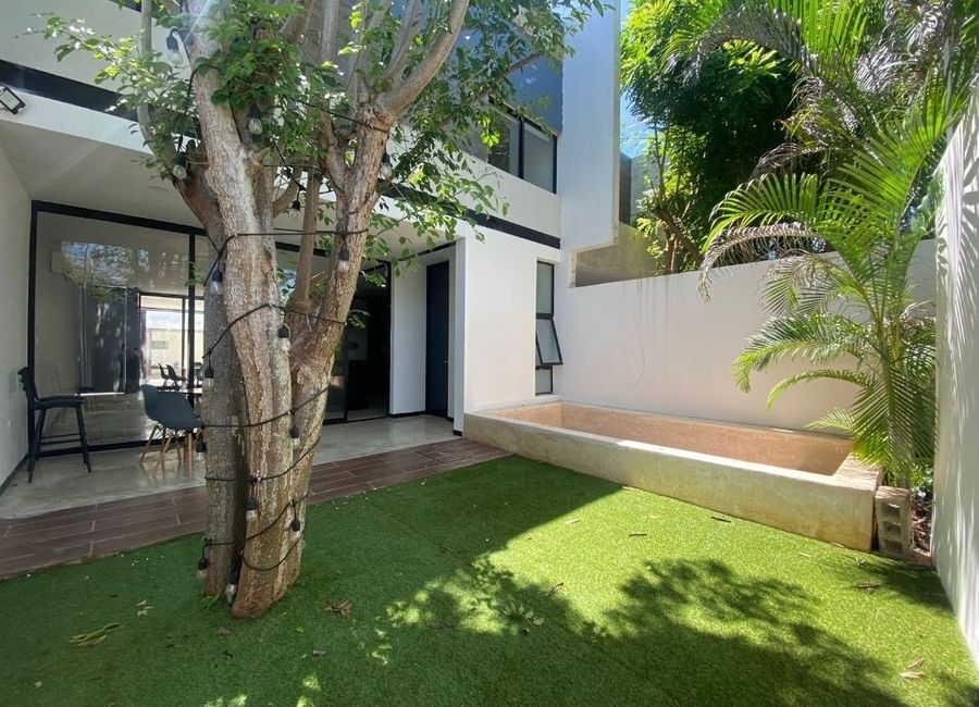 AMPLIO TOWN SANTA GERTRUDIS COPO, AMUEBLADO, MERIDA, YUCATAN. | Lamudi.com.mx