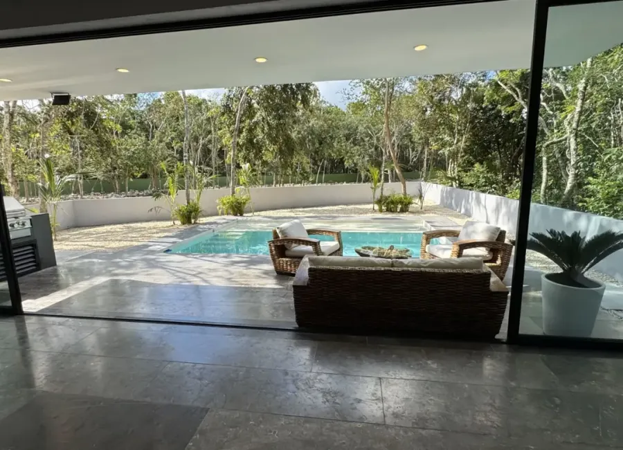 Casa con alberca privada, con club de playa y casa club, en venta, Xpu ...