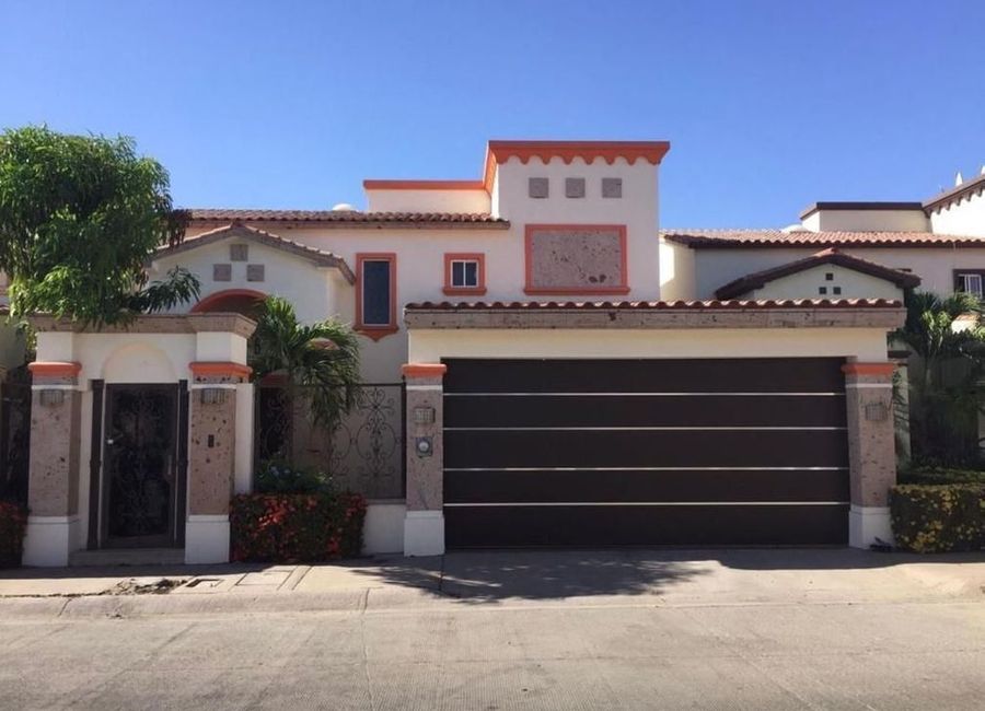 Casa Amueblada En Renta Frente A Parque En Privada Lamudi Mx
