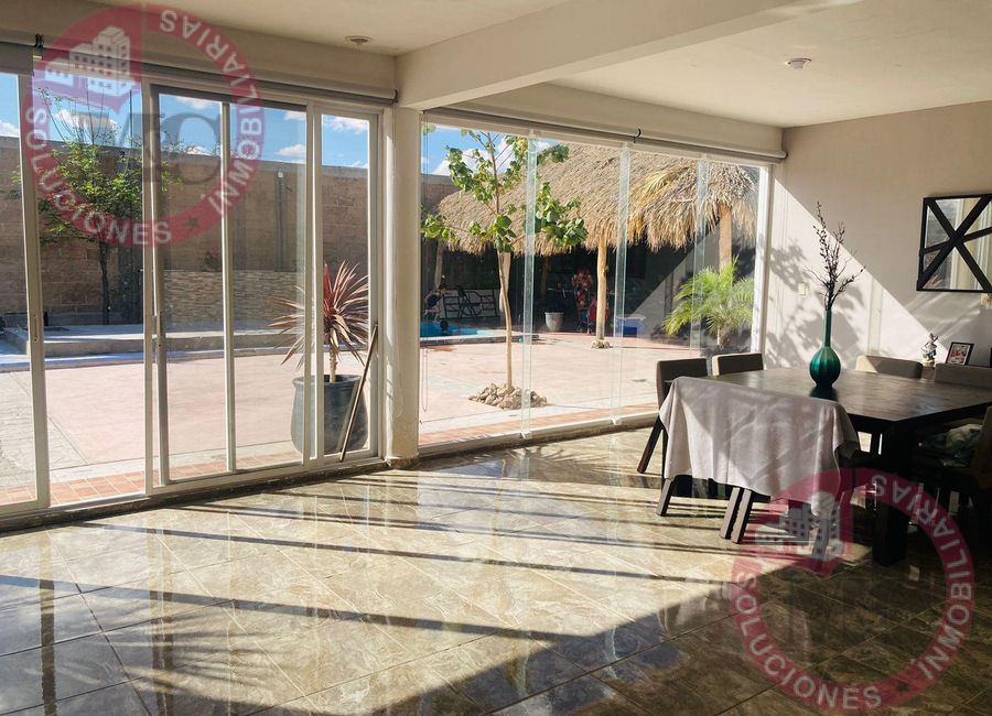 Casa de Campo en Venta con Alberca ubicada en Vistas del Picacho ...