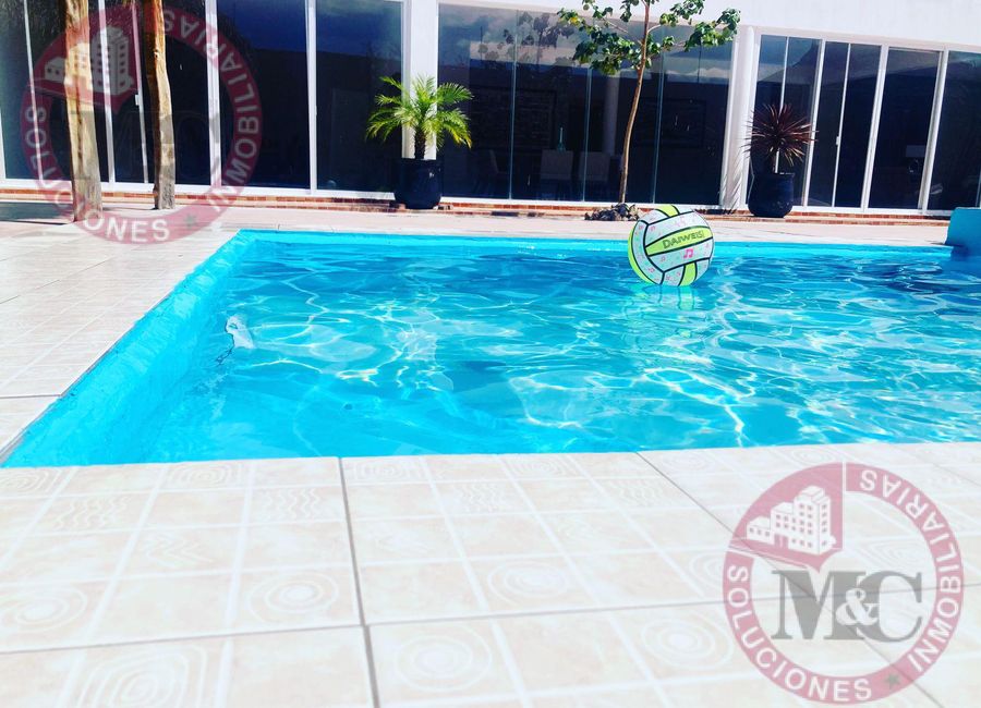 Casa de Campo en Venta con Alberca ubicada en Vistas del Picacho ...