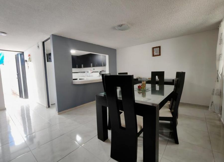 Se Renta casa Amueblada completa, amplio patio en zona de la Capu y los ...