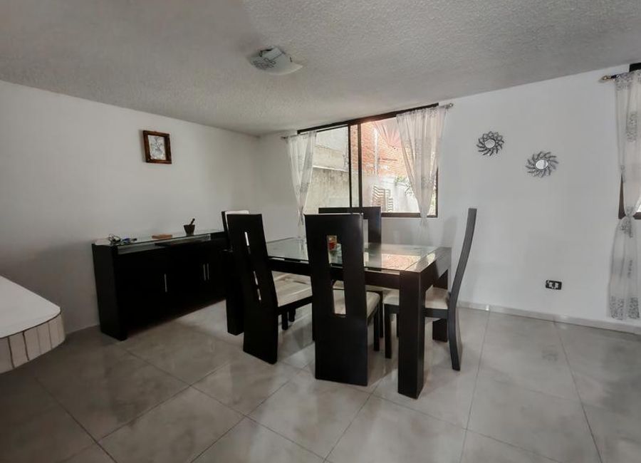 Se Renta casa Amueblada completa, amplio patio en zona de la Capu y los ...
