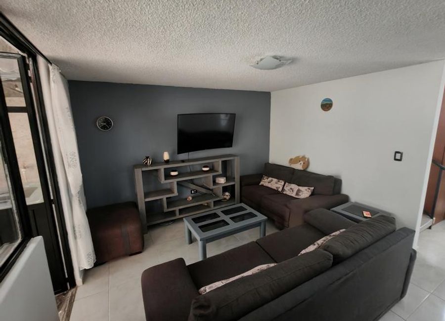 Se Renta casa Amueblada completa, amplio patio en zona de la Capu y los ...