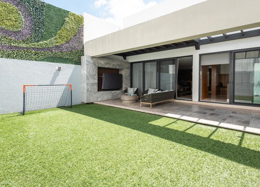 Casa en Venta en Misión De San Martinito,con hermoso jardín | Lamudi.com.mx