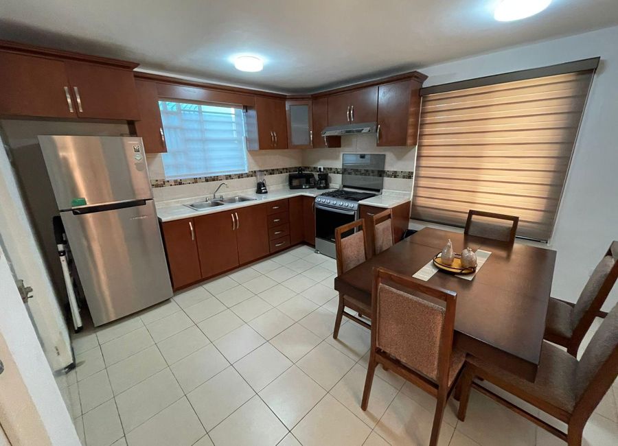 CASA EN RENTA AMUEBLADA TRIANA PALMAS APODACA, N.L. | Lamudi.com.mx
