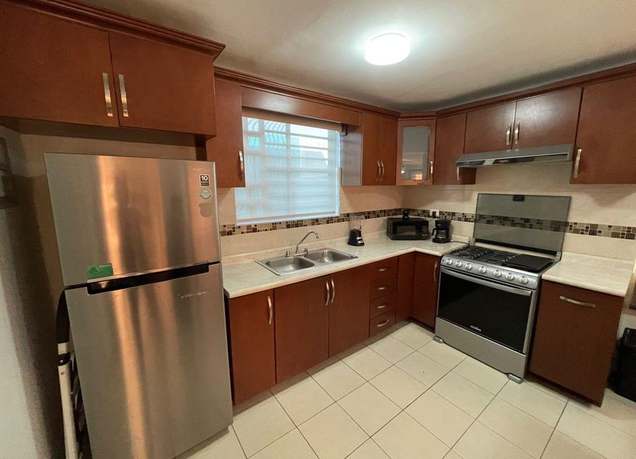 CASA EN RENTA AMUEBLADA TRIANA PALMAS APODACA, N.L. | Lamudi.com.mx