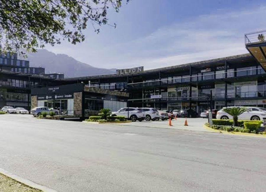 LOCAL COMERCIAL EN RENTA PLAZA ELLION | Lamudi.com.mx