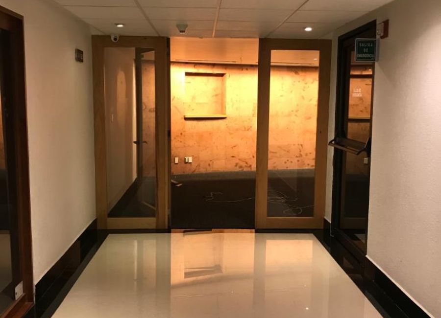 OFICINA EN RENTA EN TORRE LEXUS | Lamudi.com.mx