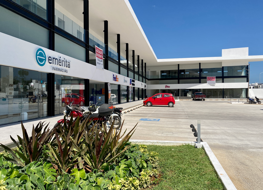 Plaza Fora, en avenida principal en Conkal | Lamudi.com.mx