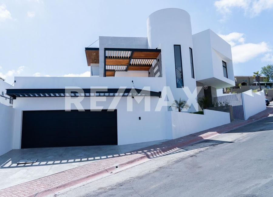 CASA EN VENTA DE 4 RECÁMARAS EN CUMBRES DE JUARES, TIJUANA B.C ...