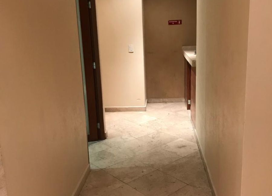 OFICINA EN RENTA EN TORRE LEXUS | Lamudi.com.mx