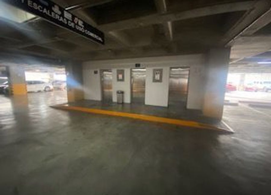 OFICINA EN VENTA TORRE IXCO AV. LAZARO CARDENAS | Lamudi.com.mx