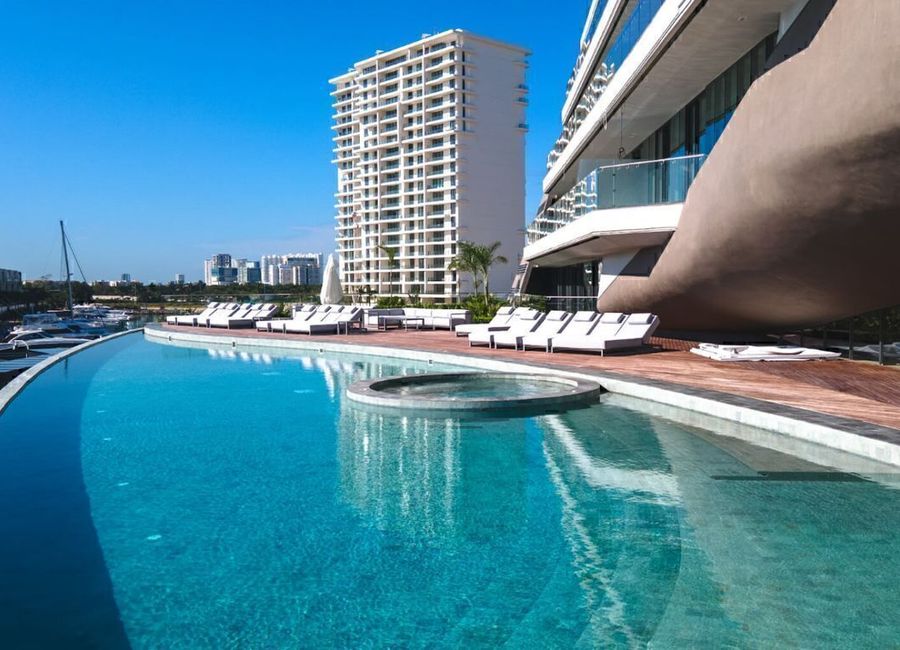 Hermoso departamento de lujo con vista al mar y la marina, alberca infinty, spa. | Lamudi.com.mx