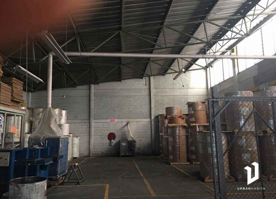 Renta Bodega en complejo industrial. Tláhuac. | Lamudi.com.mx