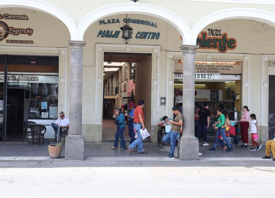 Local comercial en Plaza Centrica de Ciudad Guzm | Lamudi.com.mx