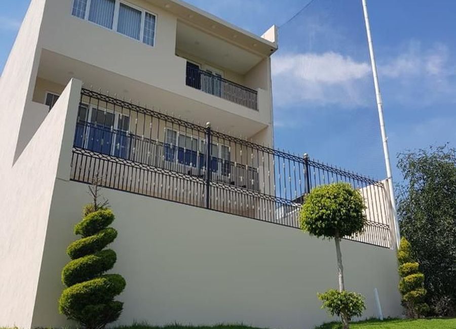 VENTA CASA COUNTRY CLUB BOSQUE REAL / BOSQUE REAL | Lamudi.com.mx