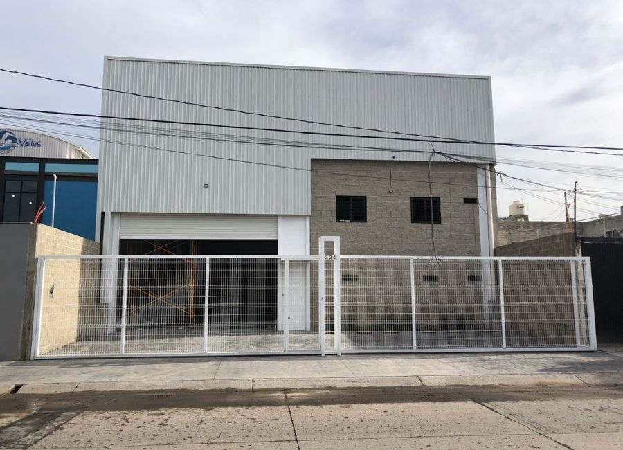 BODEGA EN RENTA CON 9m ALTURA-EXCELENTE INGRESO EN VALLE DE LA MISERICORDIA. | Lamudi.com.mx