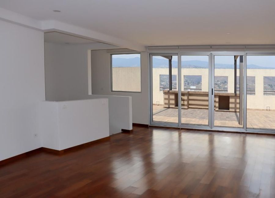 RENTA PENT HOUSE ORUN PALACE, BOSQUE REAL | Lamudi.com.mx