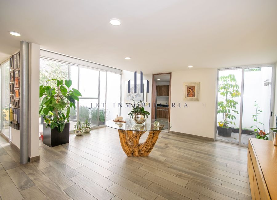 Casa en venta en fraccionamiento entre Bosque Real e interlomas ...