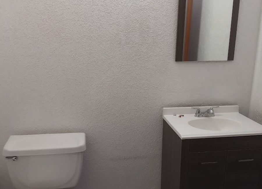 Venta de Edificio en Bernardo Quintana, frente al HEB. | Lamudi.com.mx