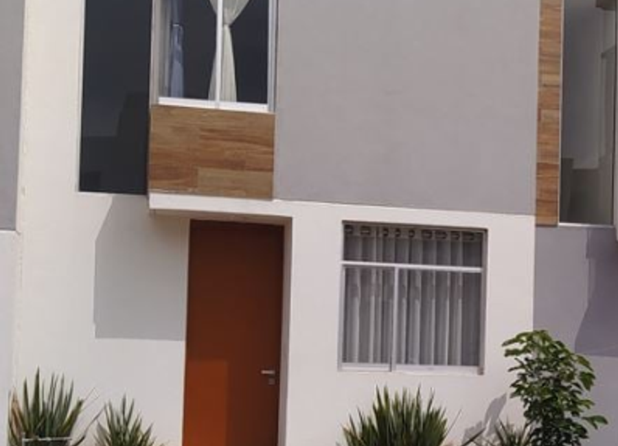 EXCELENTE CASA A UN COSTADO DEL PARQUE ZIMALTA EN EL FRACC PEDREGAL DEL ...