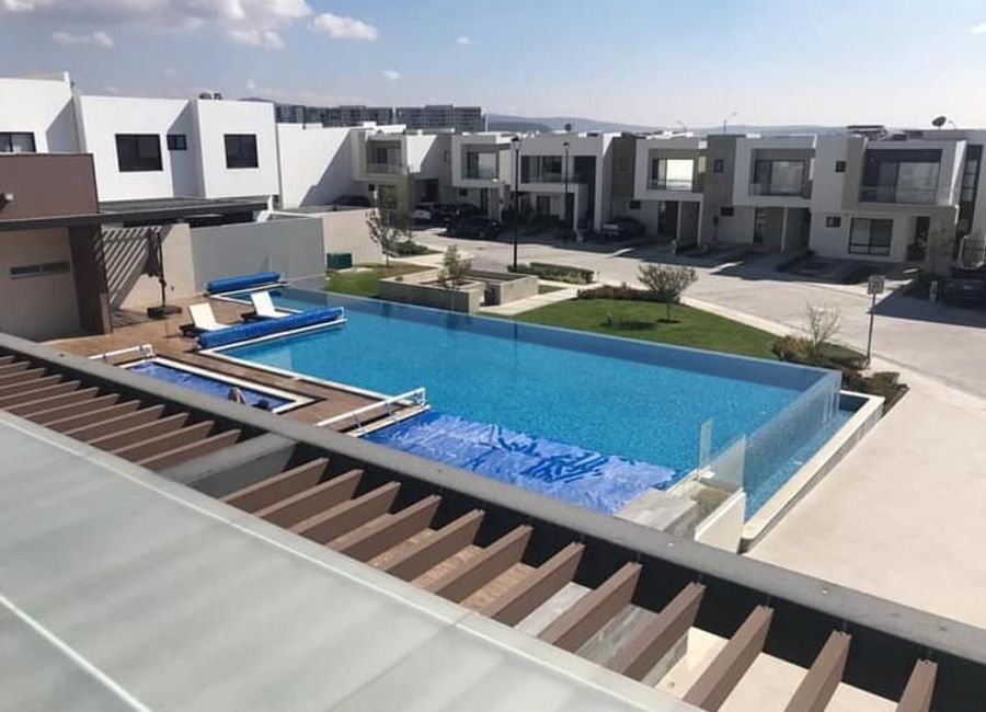 Venta Casa Nueva en Zibata Queretaro con alberca, gym, salón eventos ...