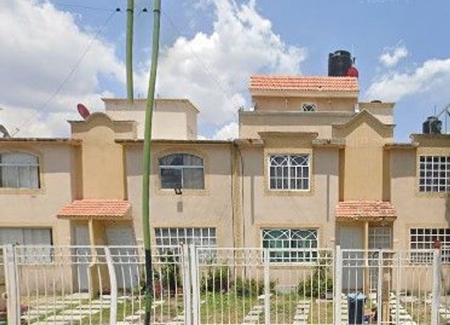 Venta Casa En La Colonia Las Americas Ecatepec Lamudi Mx