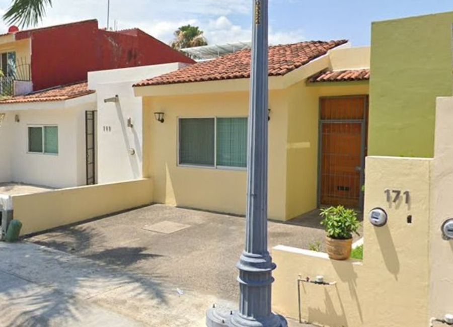 CASA EN VENTA REMATE HIPOTECARIO Río Rhin, Fovissste 100, Fluvial ...